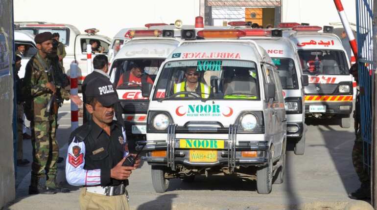 Quetta terror attack: 58 dead in Pakistan after 3 militants storm ...