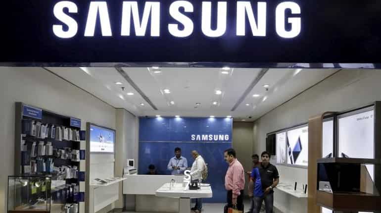 Samsung to double mobile phone capacity at main Indian factory ...
