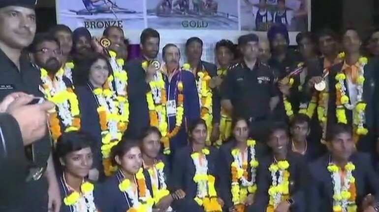Army welcomes its rowers who won medals at 18th Asian Games - Sports News