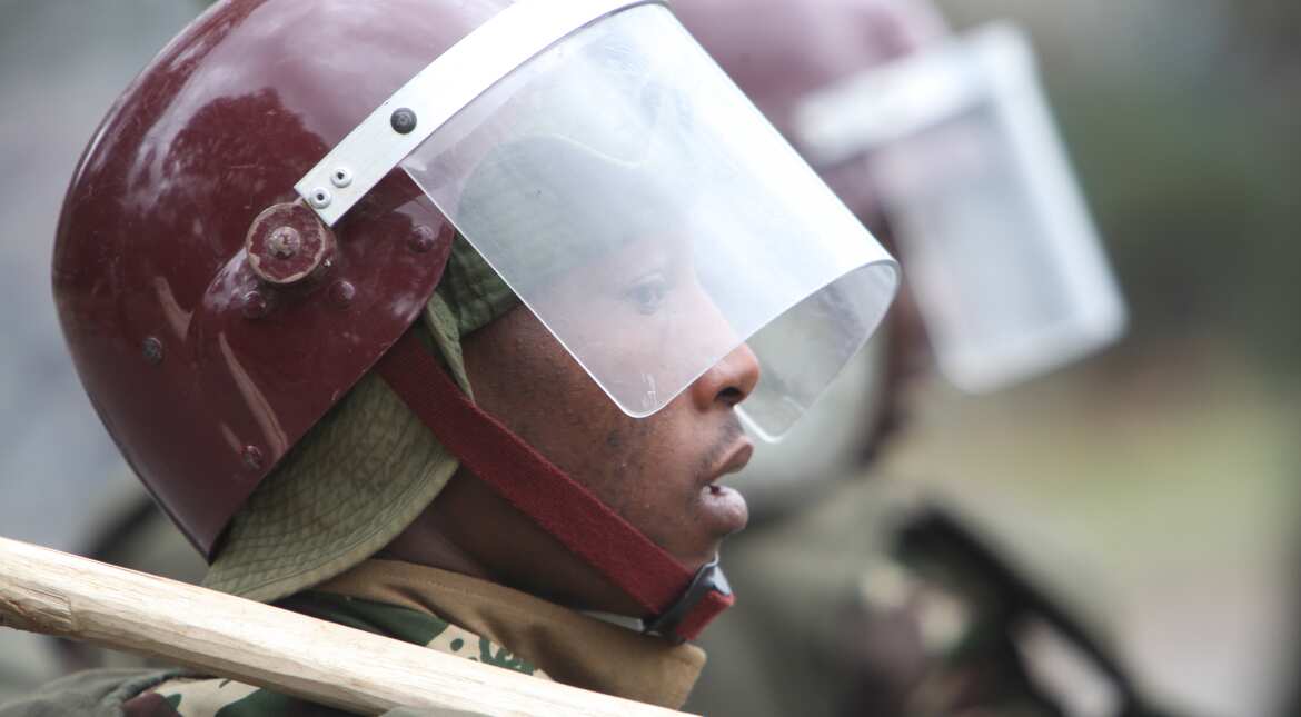 Shabaab raid Kenya police station - World News