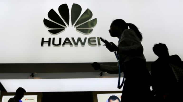Huawei replaces Apple in global smartphone sales; Samsung remains at ...