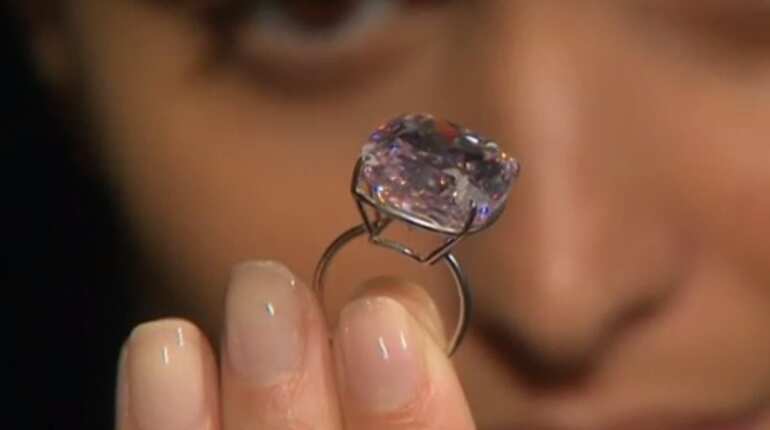 World's largest intense pink diamond expected to sell for more than $20 ...