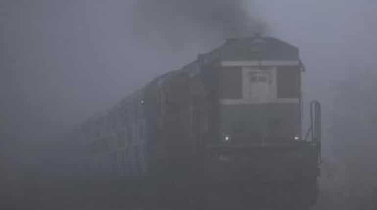Thick fog engulfs Delhi, 13 trains delayed - India News News