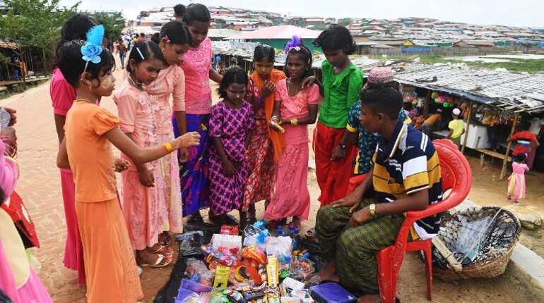 Rohingya mark Eid, one year after Myanmar crisis began - South Asia News