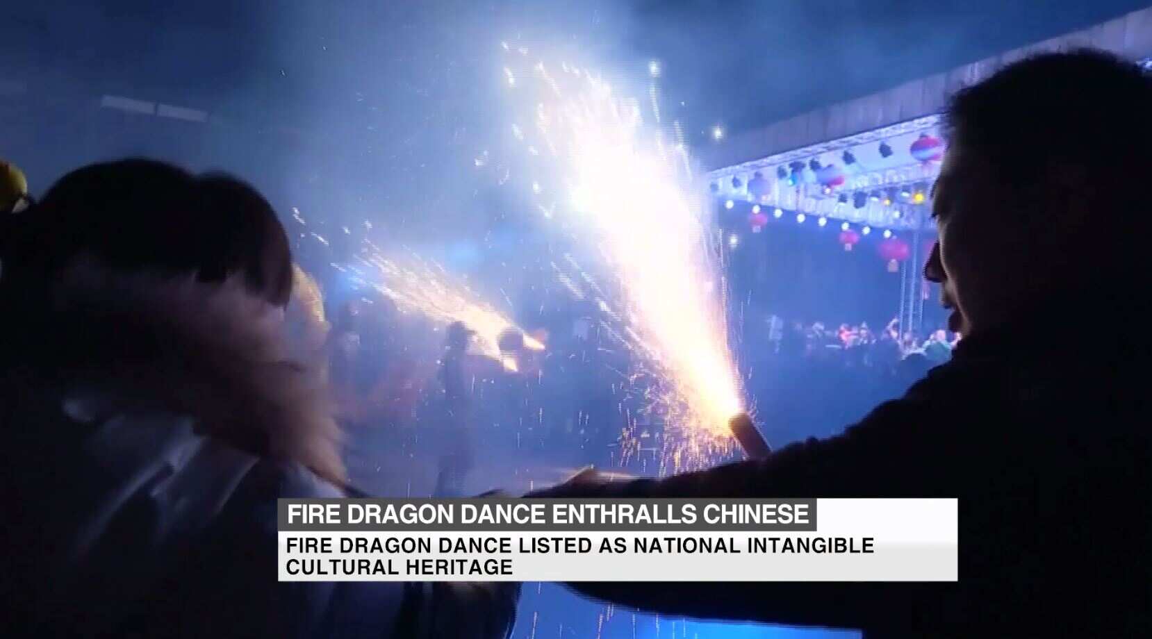 Fire dragon dance enthrals Chinese - Life & Fun News