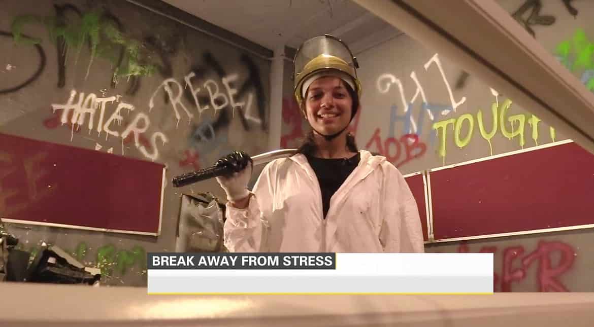 Relieve stress and anger by breaking things - Life & Fun News