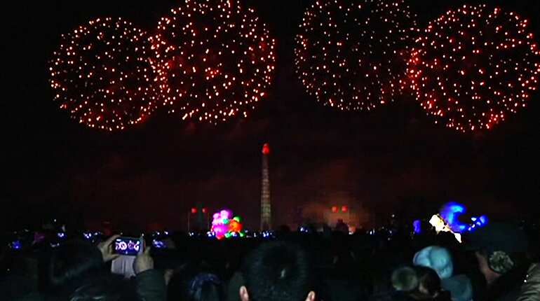 Fireworks light up Pyongyang to celebrate the New Year - World News