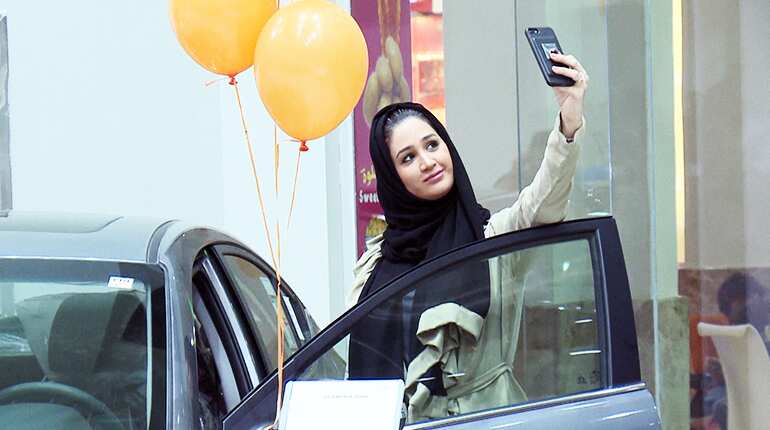 First women-only car showroom opens in Saudi - Edge News