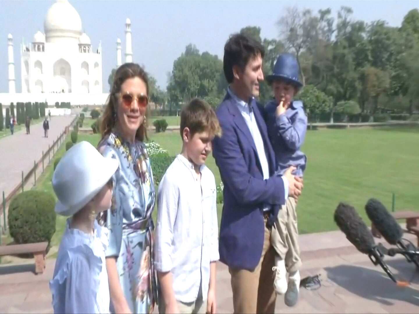 Canadian PM Justin Trudeau visits India's Taj Mahal with family - World ...
