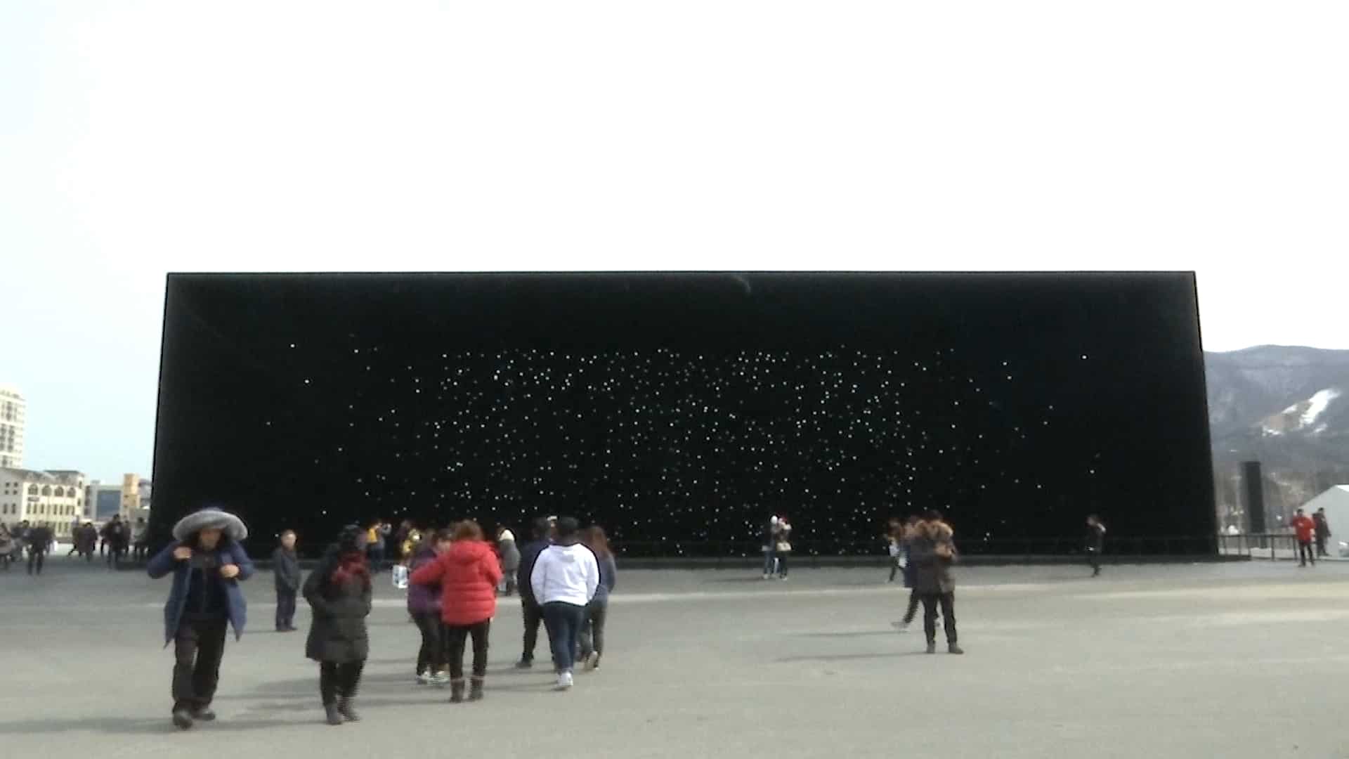 Architect creates a universe filled with stars - World News