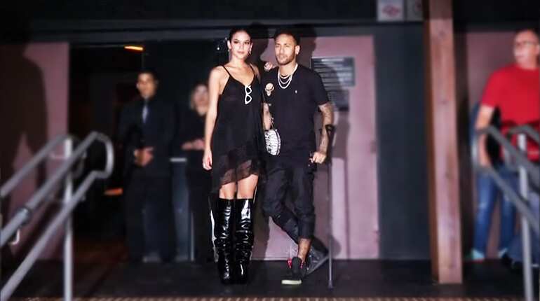 Brazil's Neymar goes to Sao Paulo nightclub on crutches - Sports News