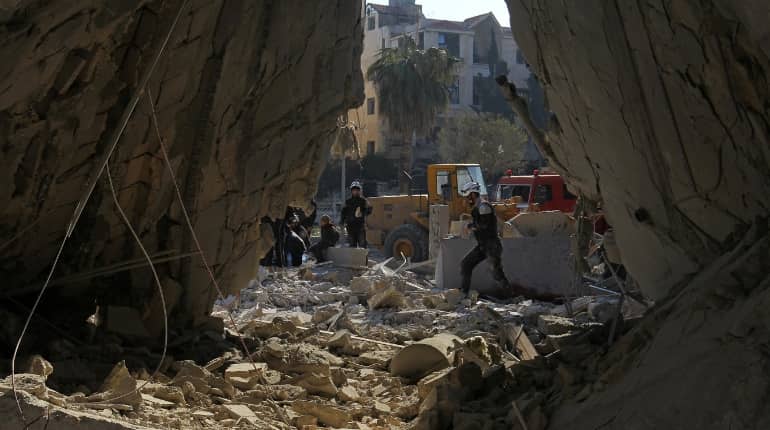 Nine killed by regime, Russian strikes in Syria's Idlib: War monitor ...