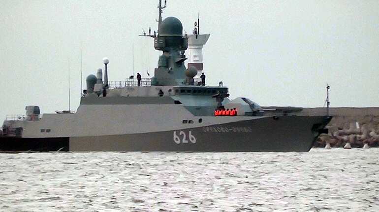 Watch: New missile carrier ship joins Russian fleet in Crimea - World News