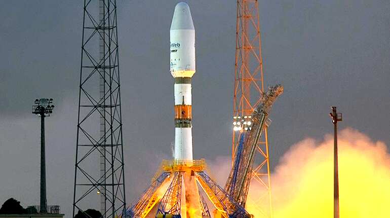 Airbus, OneWeb aim to kick off new satellite era with first launch ...