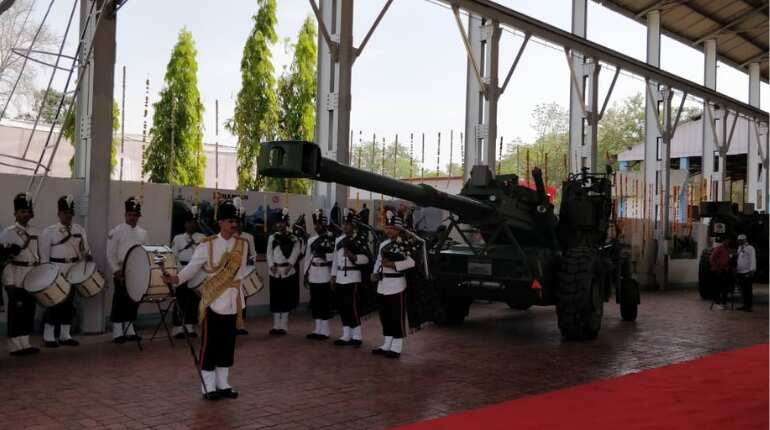 Indian Army gets first batch of Dhanush artillery guns - India News News