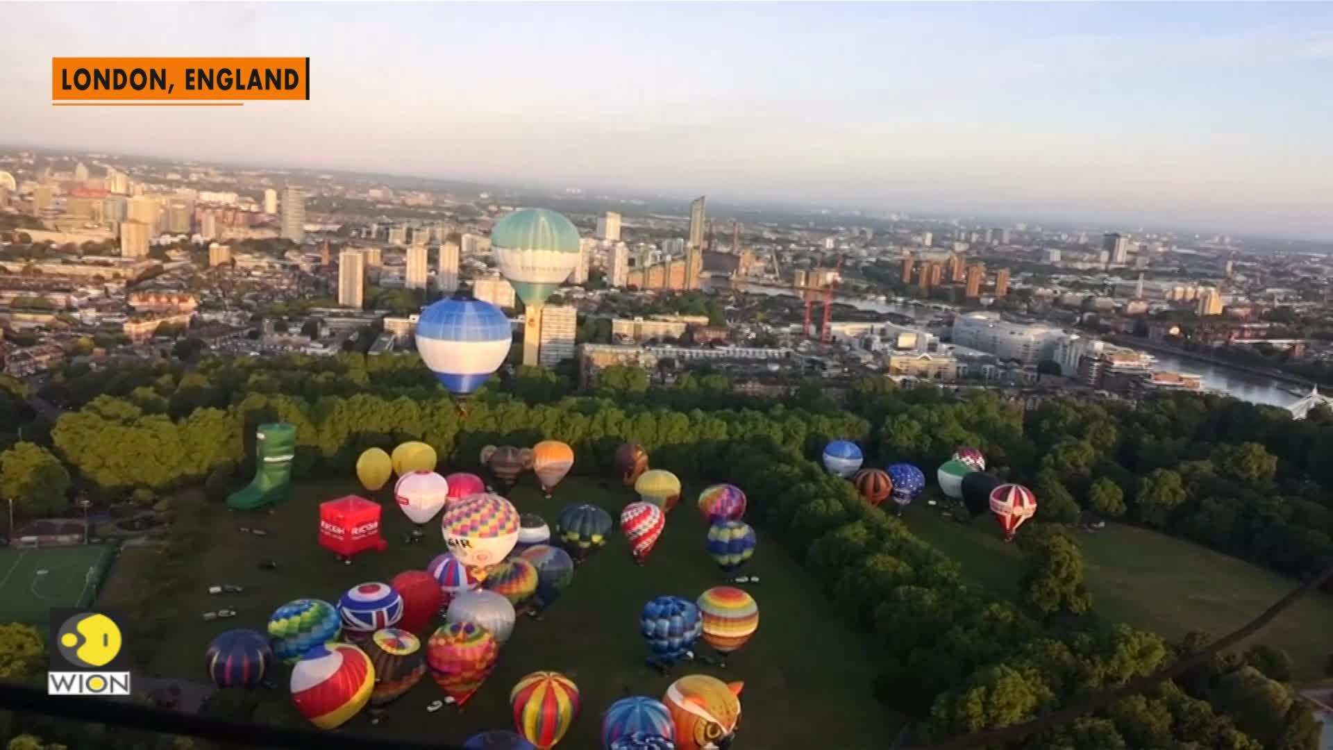 Hot air balloons take to London skies - World News