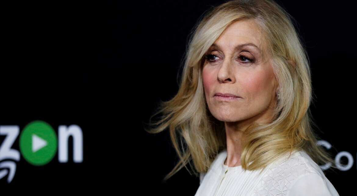 'Transparent' musical finale aims for upbeat send-off after star's exit ...