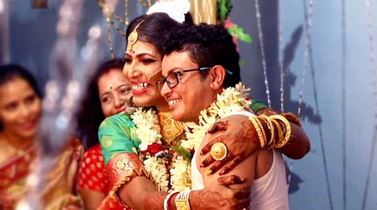 Transgender couple marry in traditional ceremony in Bengal; create ...