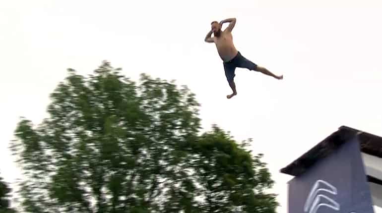 Norwegians take part in 'dods' diving competition - World News