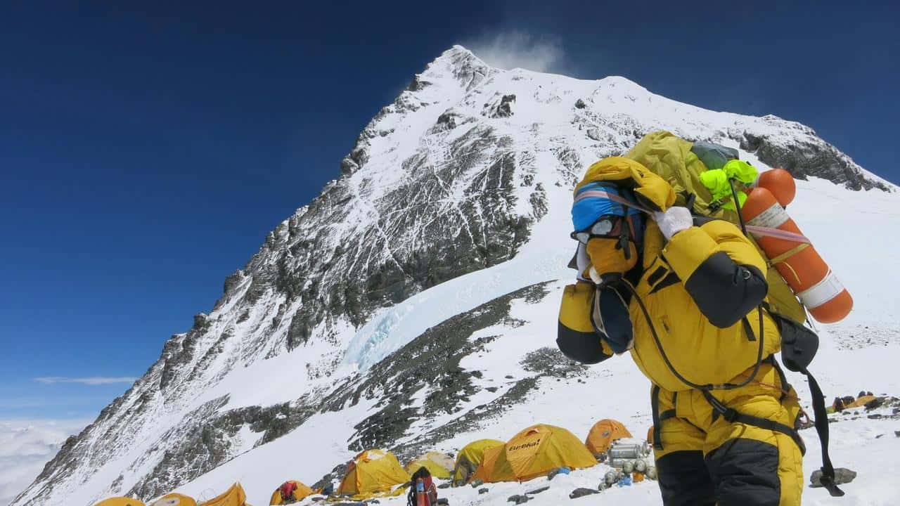 Chinese media post on Mt Everest sparks debate with Nepal on Twitter ...