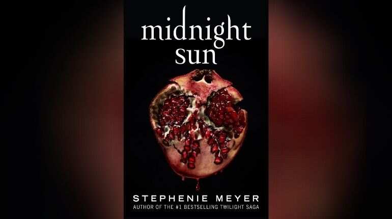 'Twilight' author's new book 'Midnight Sun' debuts at no 1 spot on ...