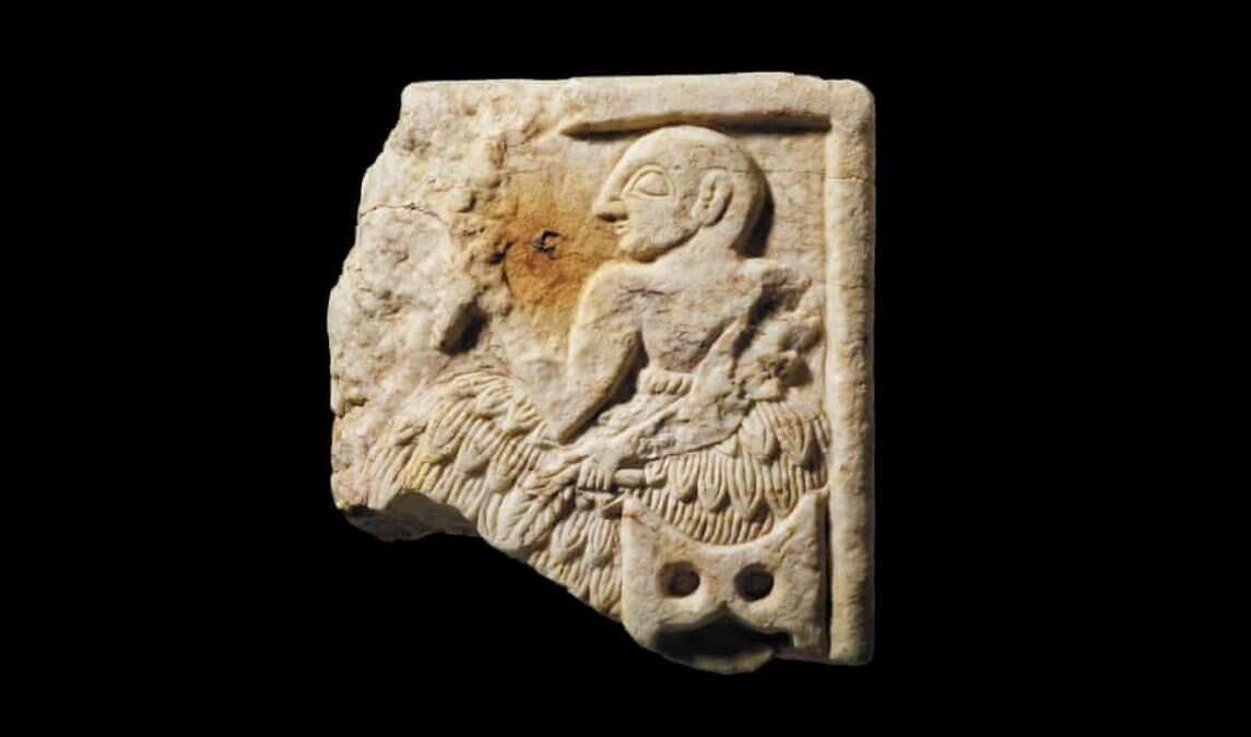 Rare, secretly smuggled Sumerian sculpture plaque to be returned to ...
