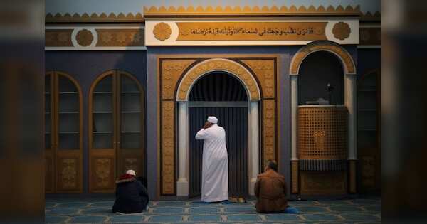 Athens' first official mosque allowed to reopen for holiday season ...