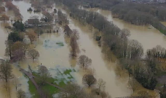 Storm Bella brings strong winds and heavy rain to UK - World News