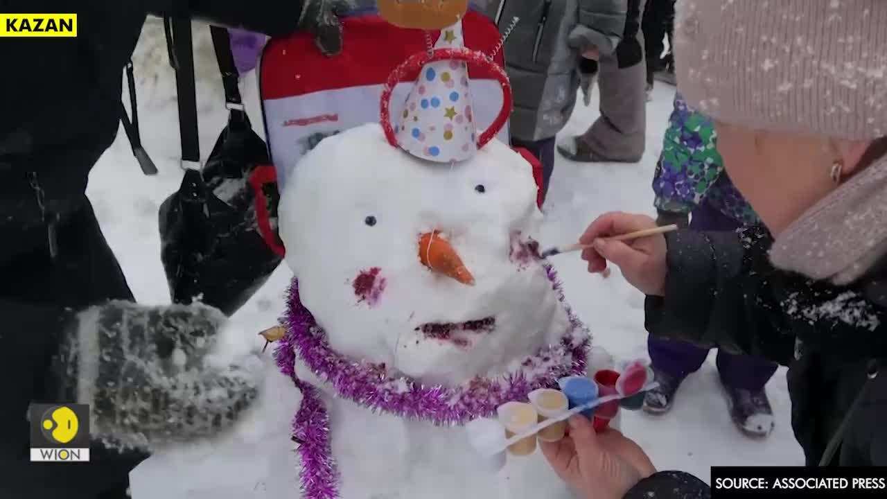 Russians enjoy winter weather at snowman festival - Edge News