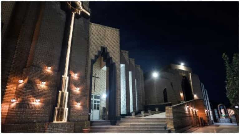 Pope Francis holds mass in St Joseph Cathedral in Iraq - Photos News