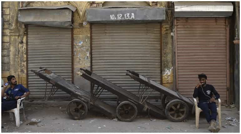 COVID-19: Several regions in Pakistan announce complete lockdown during ...