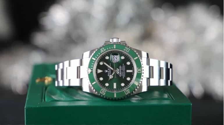'Rolex Rippers' strike southern England, police warn people to be ...