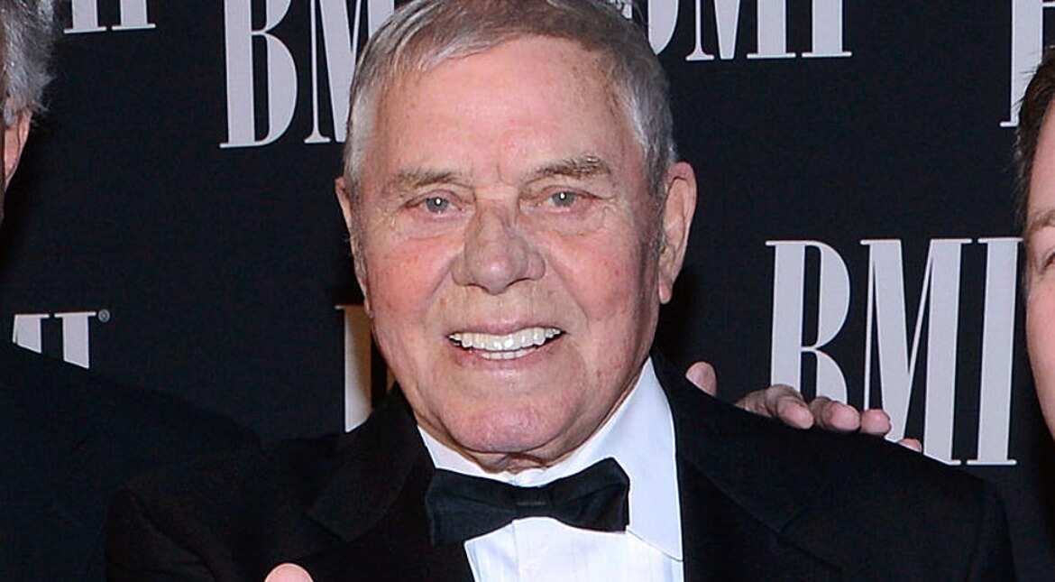 Tom T. Hall, country singer-songwriter, dies at 85 - Entertainment News