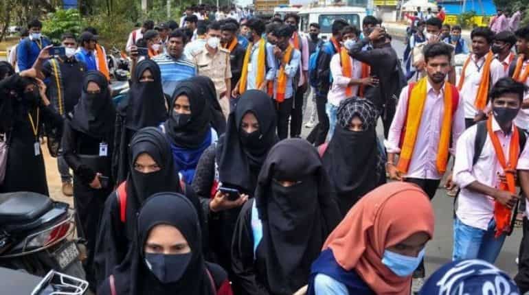 India hits out at OIC for commenting on dress code row - India News News