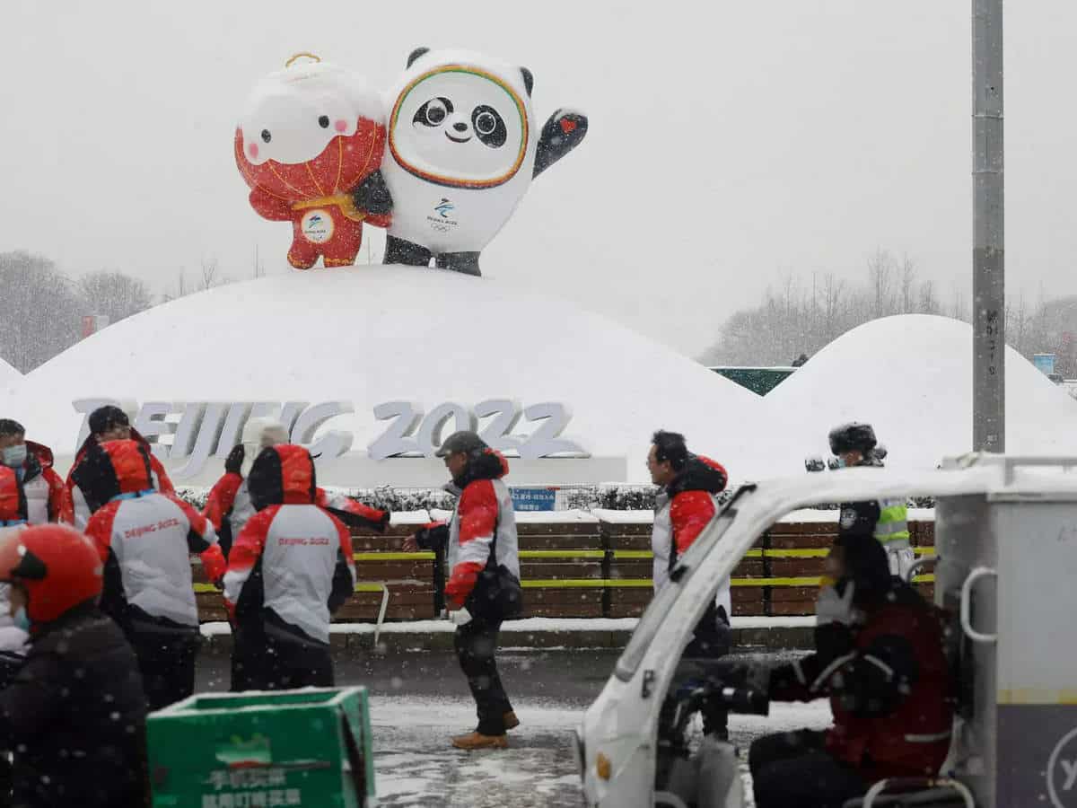 Heavy snowfall disrupts the ongoing Beijing Winter Olympics ...