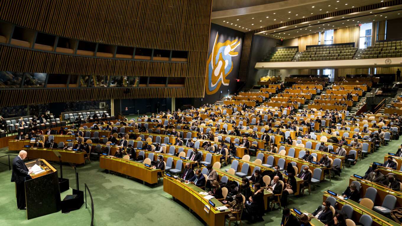 UNGA vote on the Russian invasion of Ukraine: 35 members abstain, 5 ...