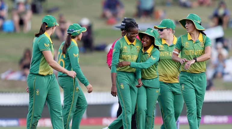 Women's WC: Shabnim Ismail, Laura Wolvaardt star as undefeated South ...