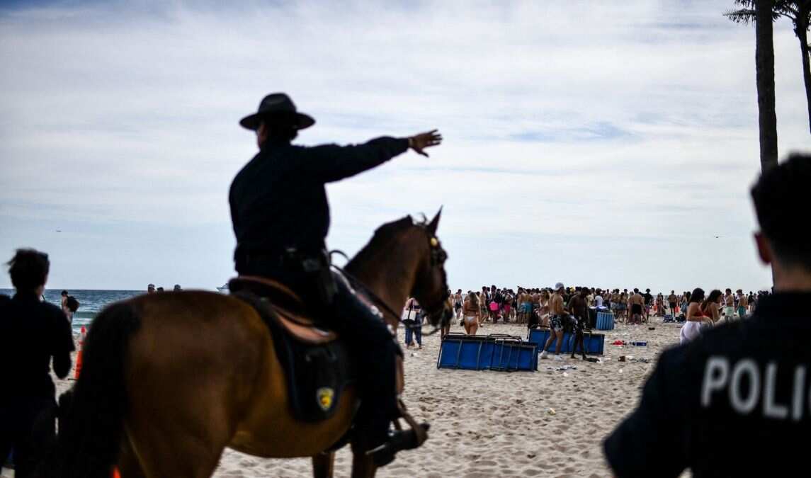'We can't endure this anymore': Miami Beach slaps curfew on spring break after shootings - see ...