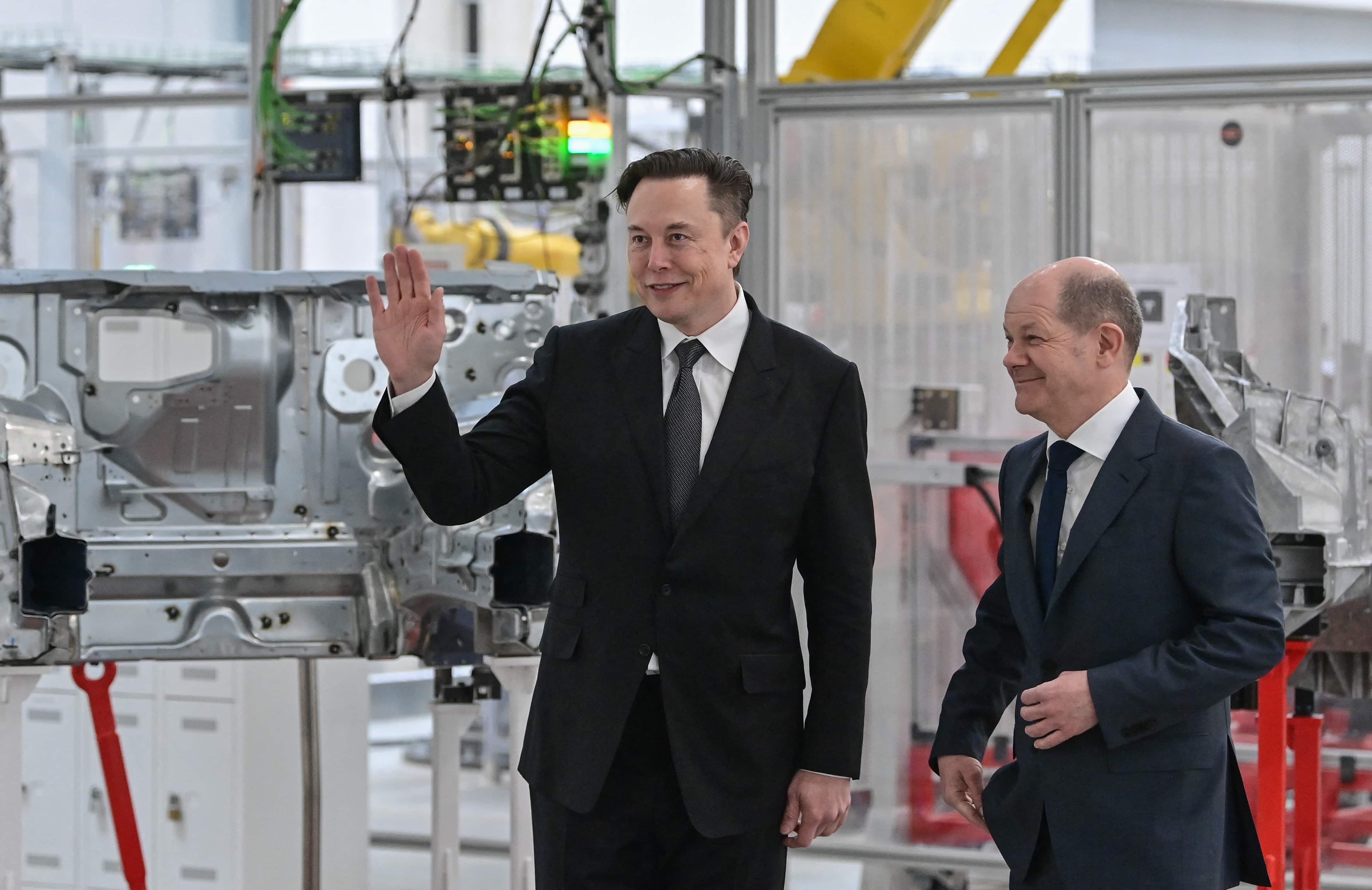 Watch: Elon Musk’s dance moves at Tesla’s Berlin factory lights up ...