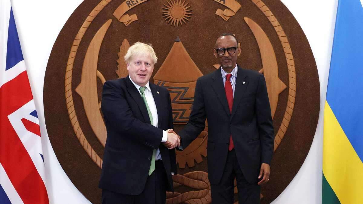 In pics: Kigali summit tests Commonwealth's clout as awkward issues ...