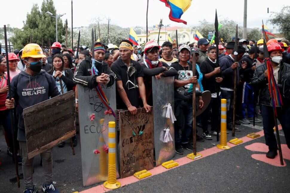 Ecuador Protests: Indigenous leaders meet with govt to hammer out fuel ...