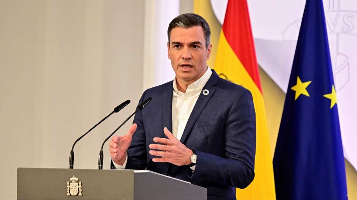 Ditch the tie to beat the heat? Spanish PM suggests unique way to tide ...