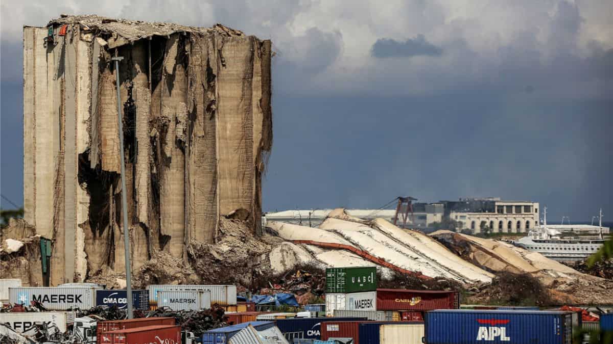 Watch: New silo collapse in Beirut port reminds people of the ...