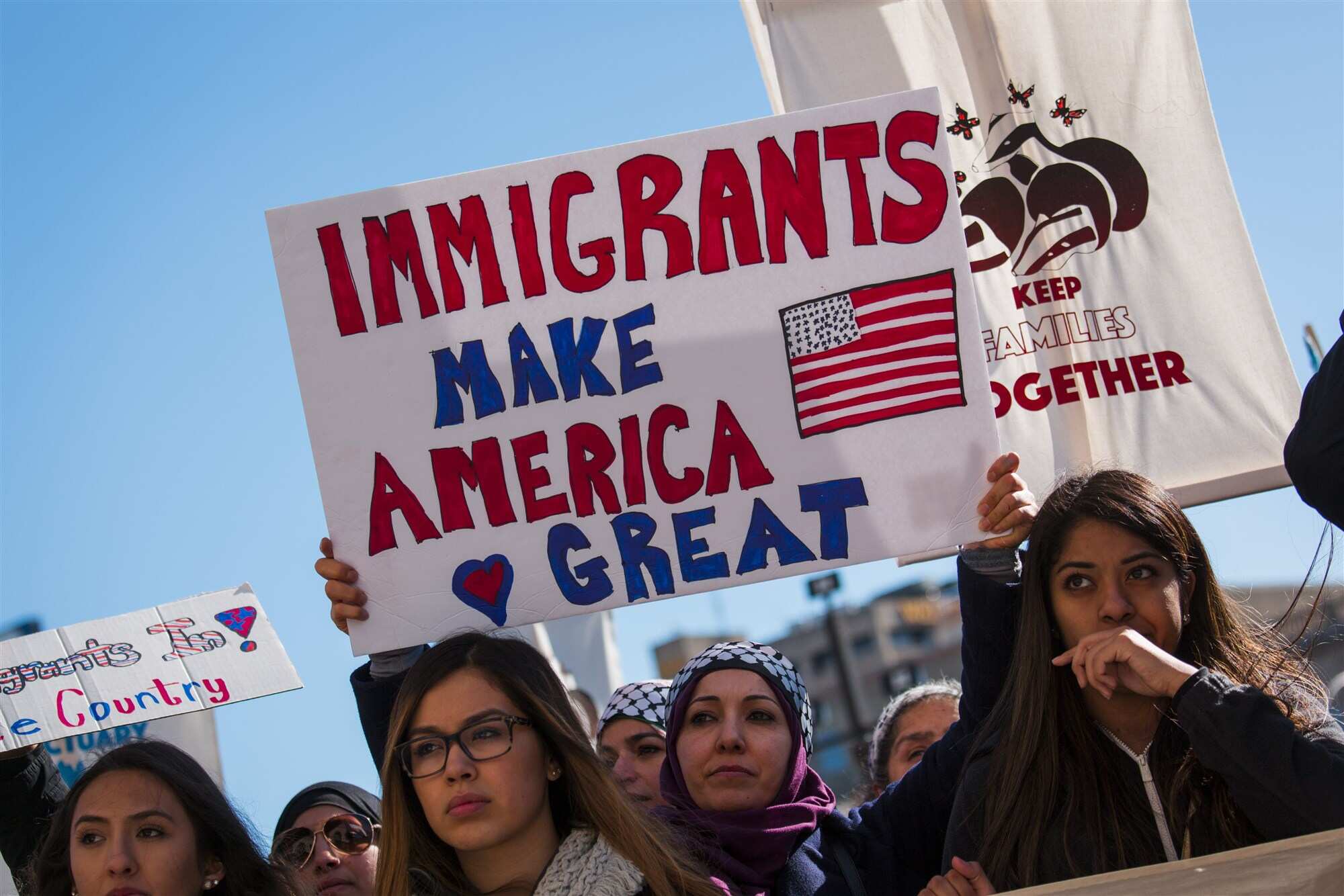 29% of Americans back migrant flights; GOP governors fly migrants to ...