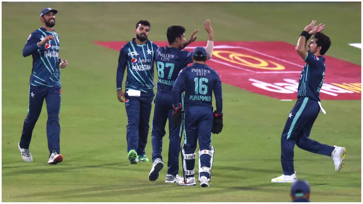 Better to play unfit, fat players: Ex-Pakistan spinner slams Babar & Co ...