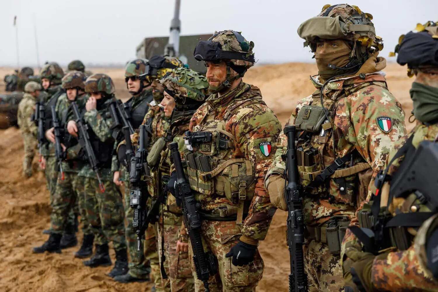 250 German & Estonian soldiers run joint NATO drills in Estonia - World ...