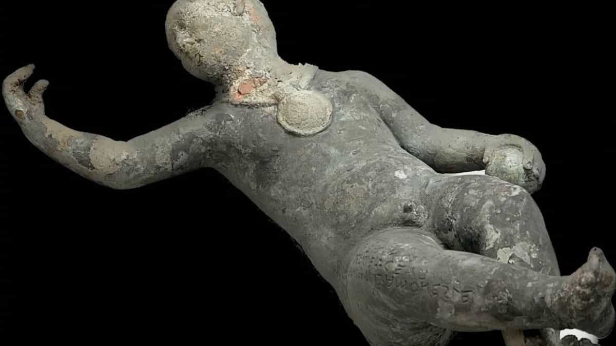 In pics: Italian archaeologists discover 24 beautifully preserved ...