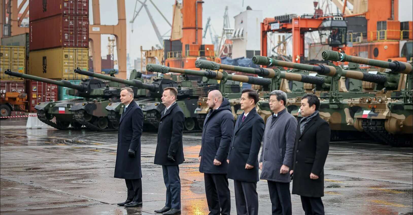 Poland welcomes first shipment of South Korean tanks - World News