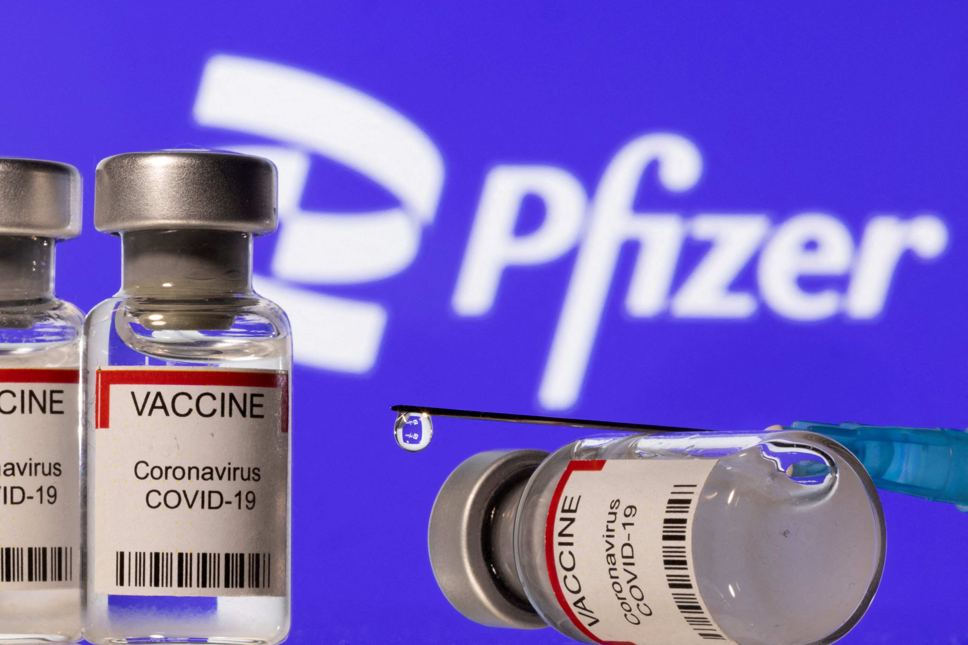 Chinese drug company signs deal with America's Pfizer amid Covid cases ...
