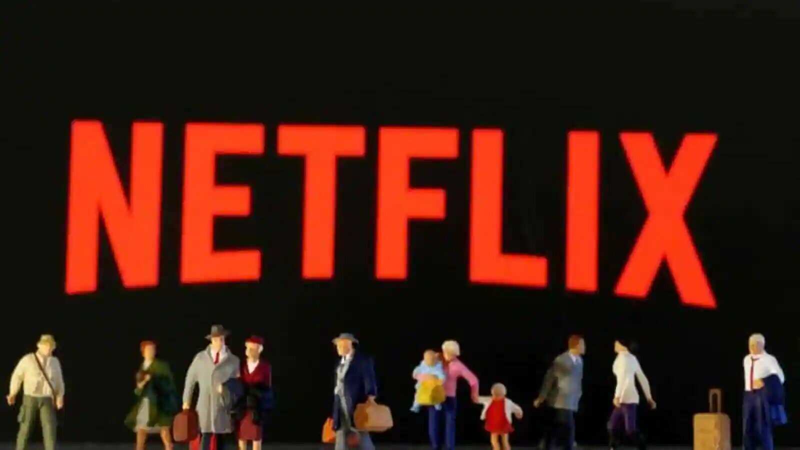 UK Government: Netflix password sharing is illegal, users can face ...